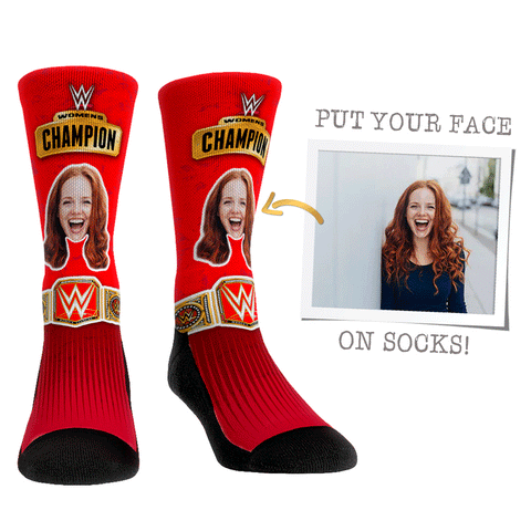 Custom WWE – Rock 'Em Socks