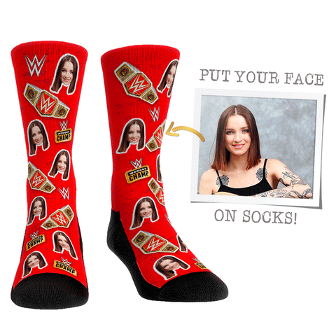 Custom WWE – Rock 'Em Socks